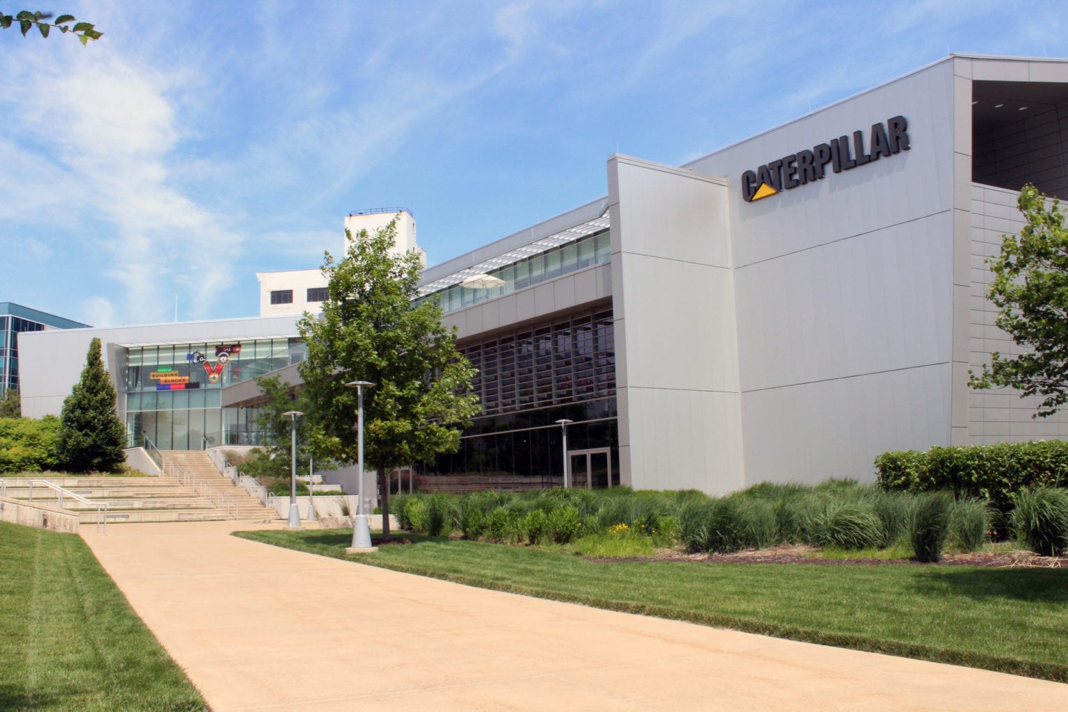 New Visitor Center, Caterpillar Inc. - River City Construction